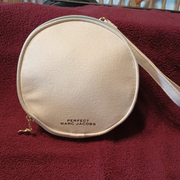 Marc Jacobs | Bags | Marc Jacobs Perfect Beauty Case | Poshmark